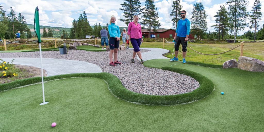 Aktiv (og billig) sommerferie i Trysil - Læs vores guide her
